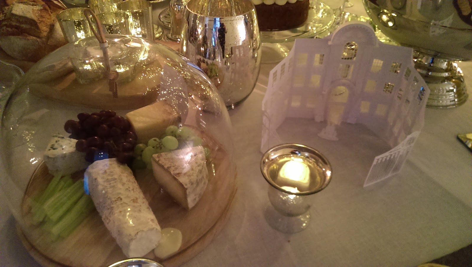 WHAT A PERFECT CHRISTMAS LOOKS LIKE - A Life With Frills