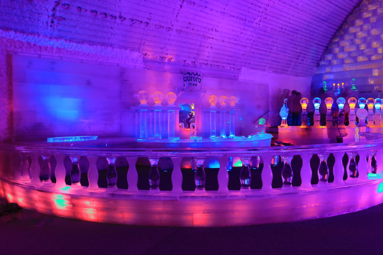 FRANKENBUILT: Alaska Pics - Chena Hot Springs Ice Museum