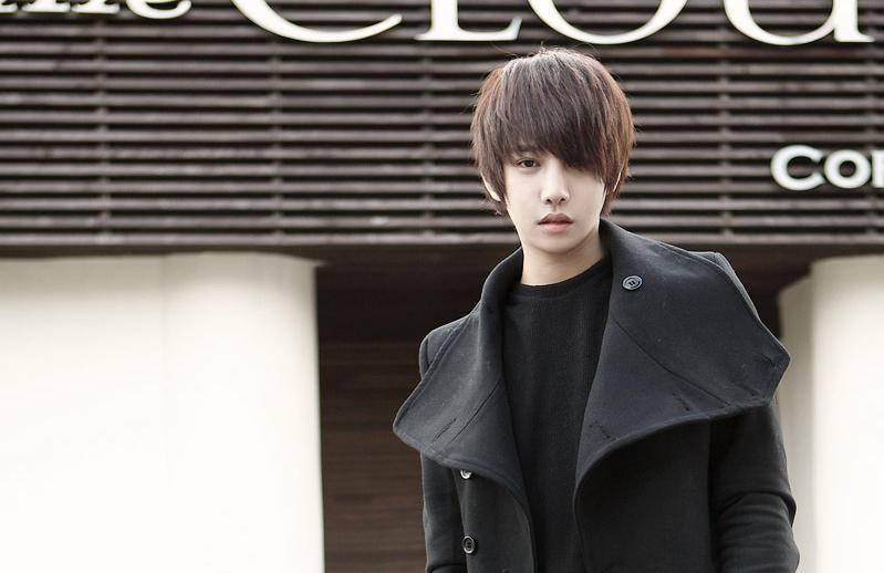 ULZZAng and GYARU: ULzzang Boy Lee Chi Hoon