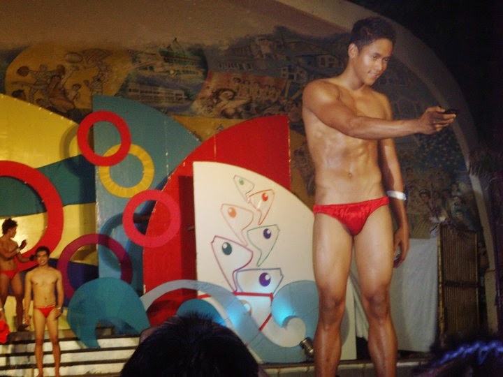 Sexy Pinoy Models: Richard Solano in Red Bikini