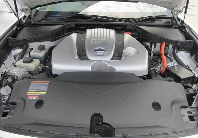 Driven: 2013 Fuga Hybrid | MotorFlair