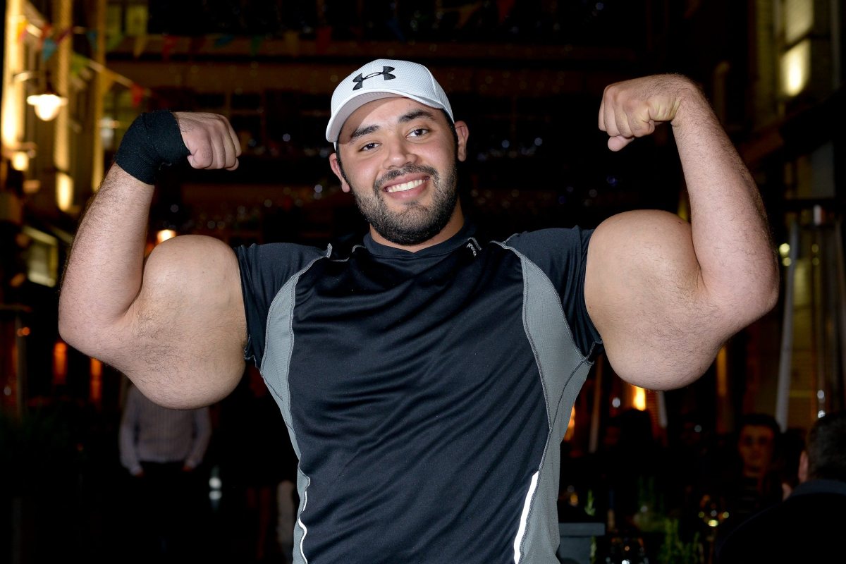 Paranormal And Strange World: Moustafa Ismail has World's Largest Biceps