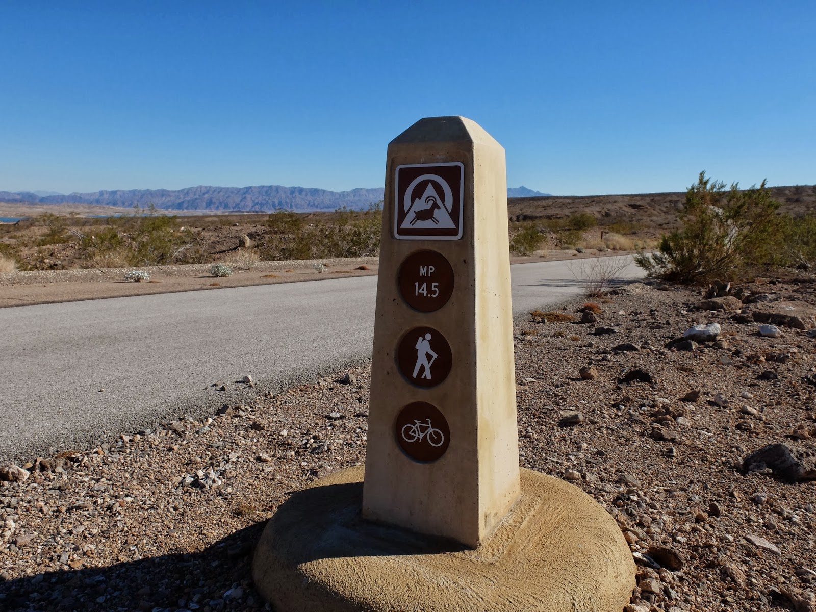 TravelMarx: River Mountains Loop Trail