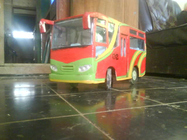 Agusahonk: MINIATUR BUS/TRUK 100% mainan anak