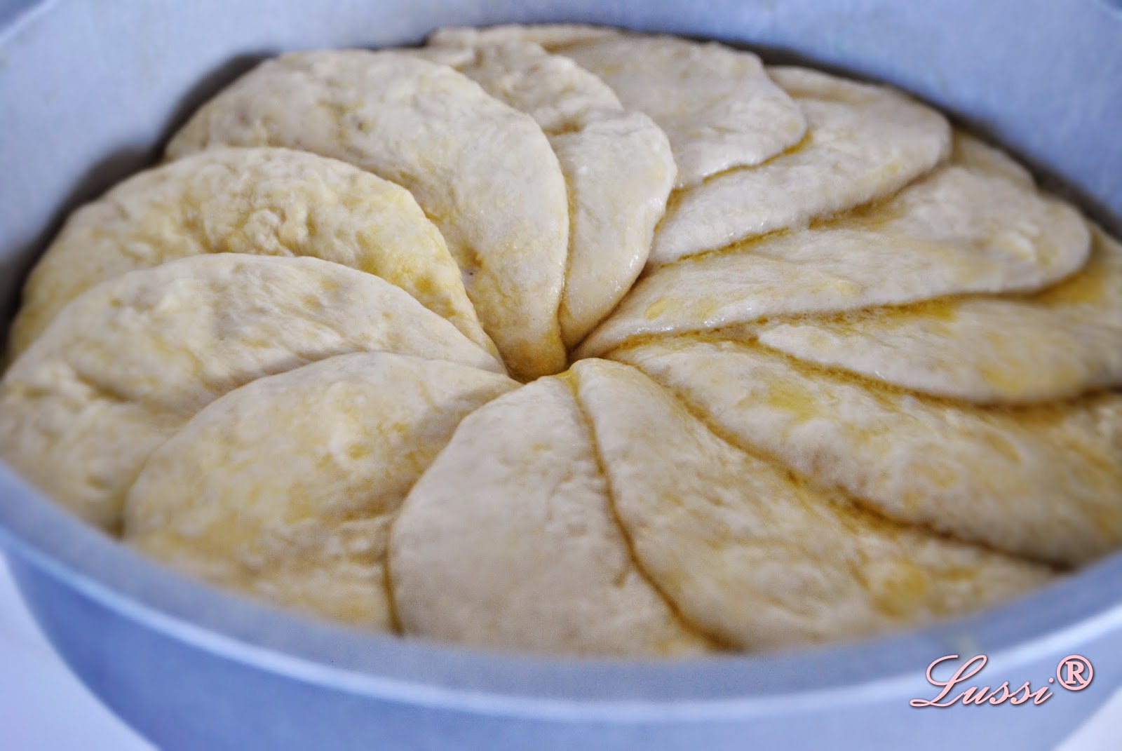 Lussi`s World of Artcraft: Сръбска погача / Serbian Pogacha Bread