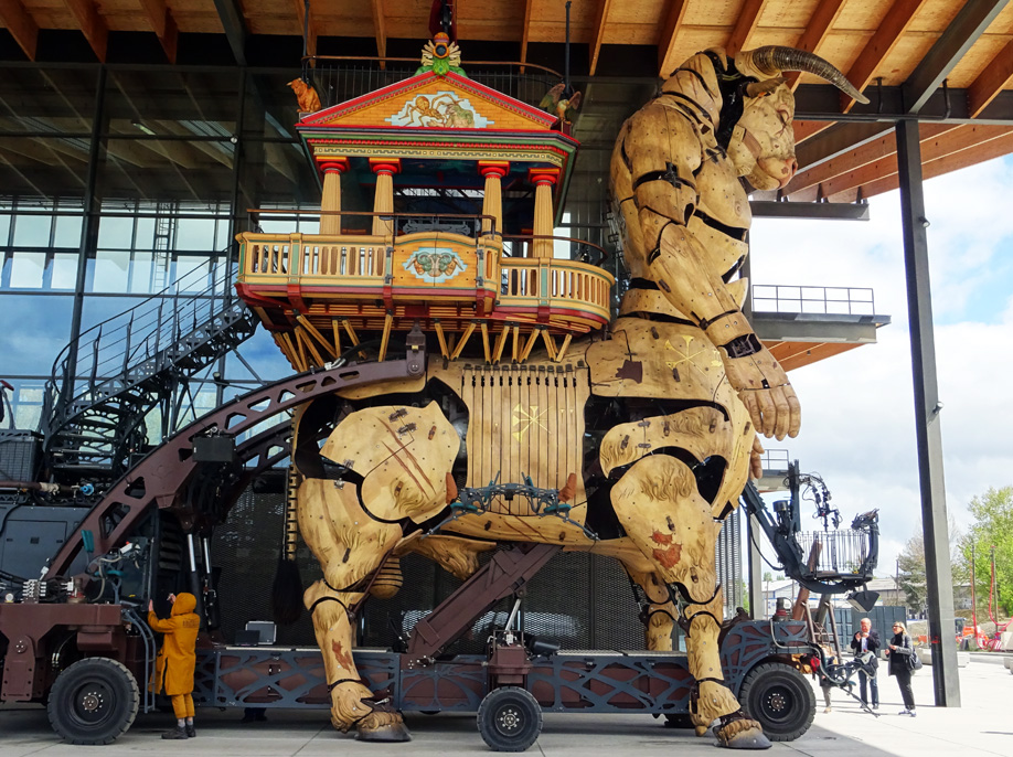 Sur la Piste des Géants de la Halle de la Machine de Toulouse
