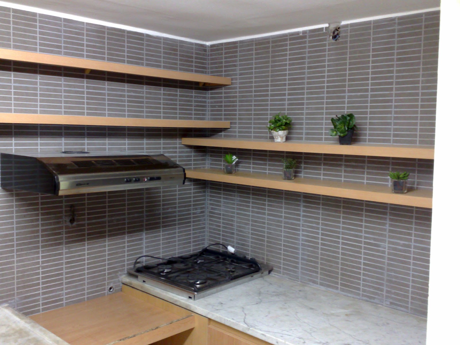 AMOBLAMIENTOS CJ: BAJO MESADA Y MUEBLE CON ESTANTES Y CAJONES