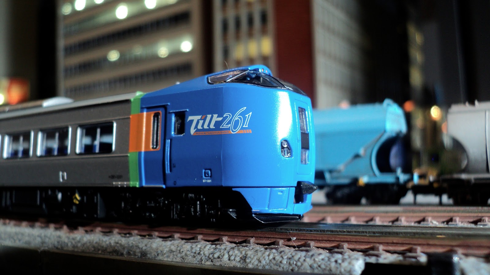 quinntopia - An N Scale blog: Locomotive Roster: KiHa 261; MicroAce A-8673