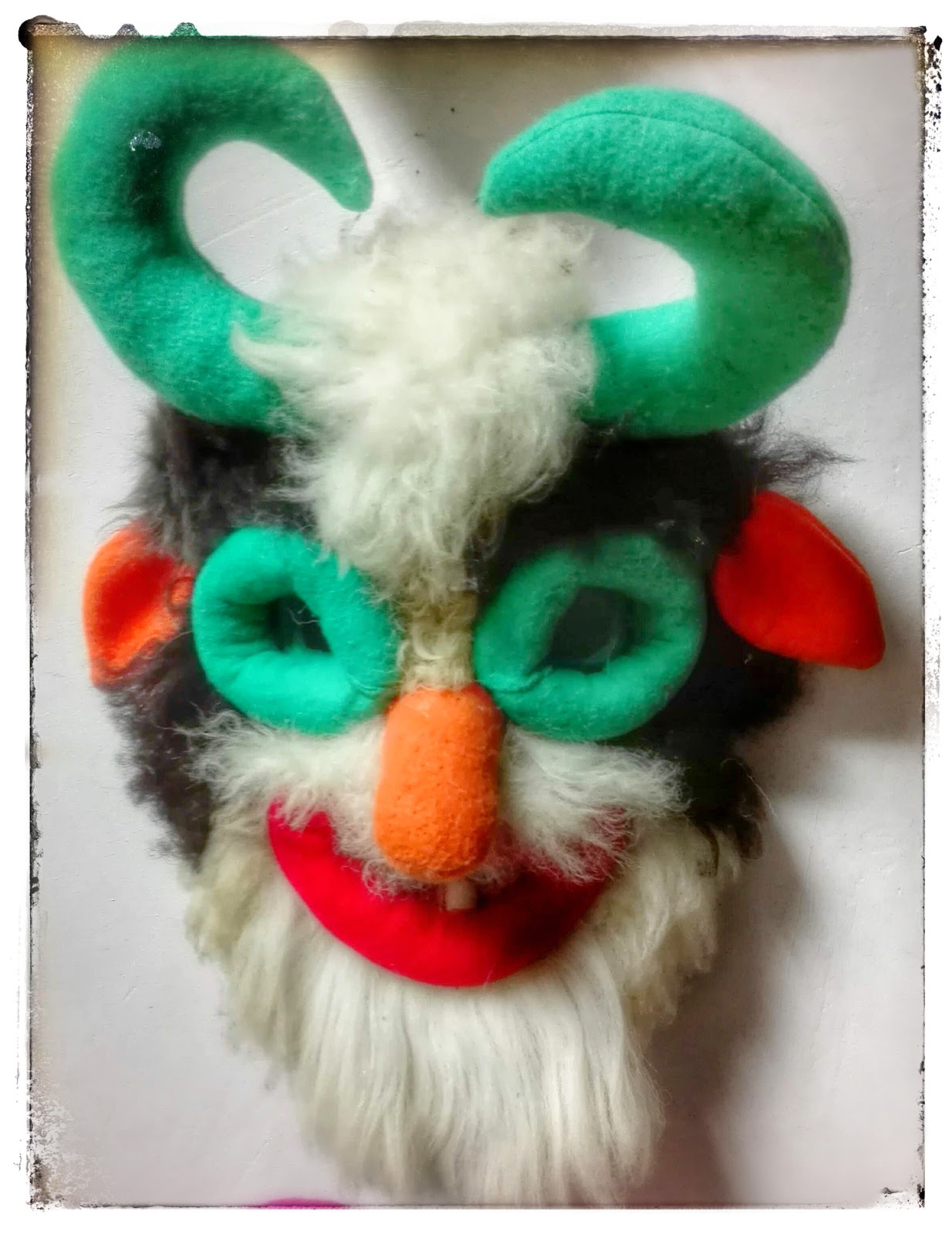 nicolcarm: Masti traditionale romanesti