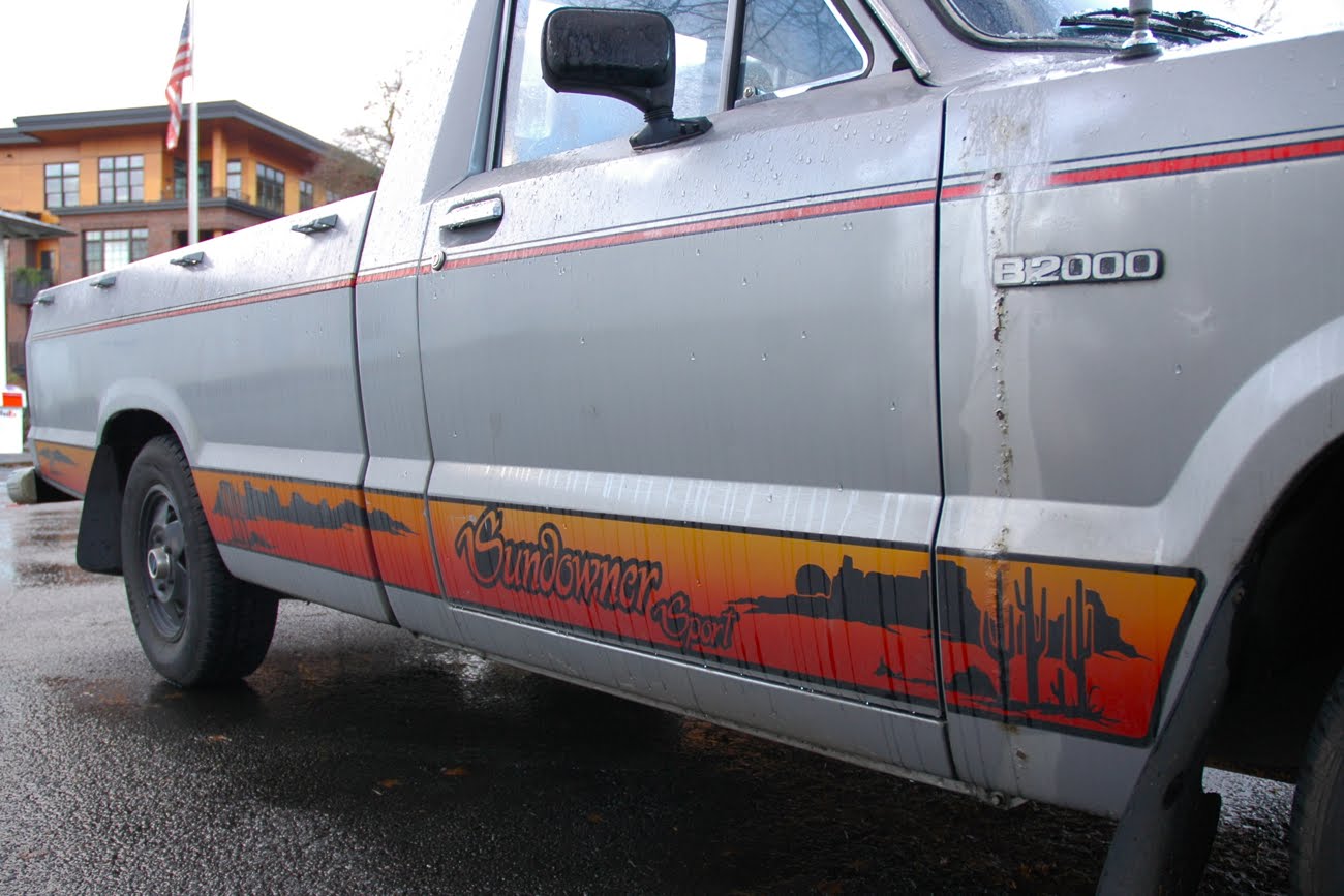 OLD PARKED CARS.: 1980 Mazda Sundowner Sport.