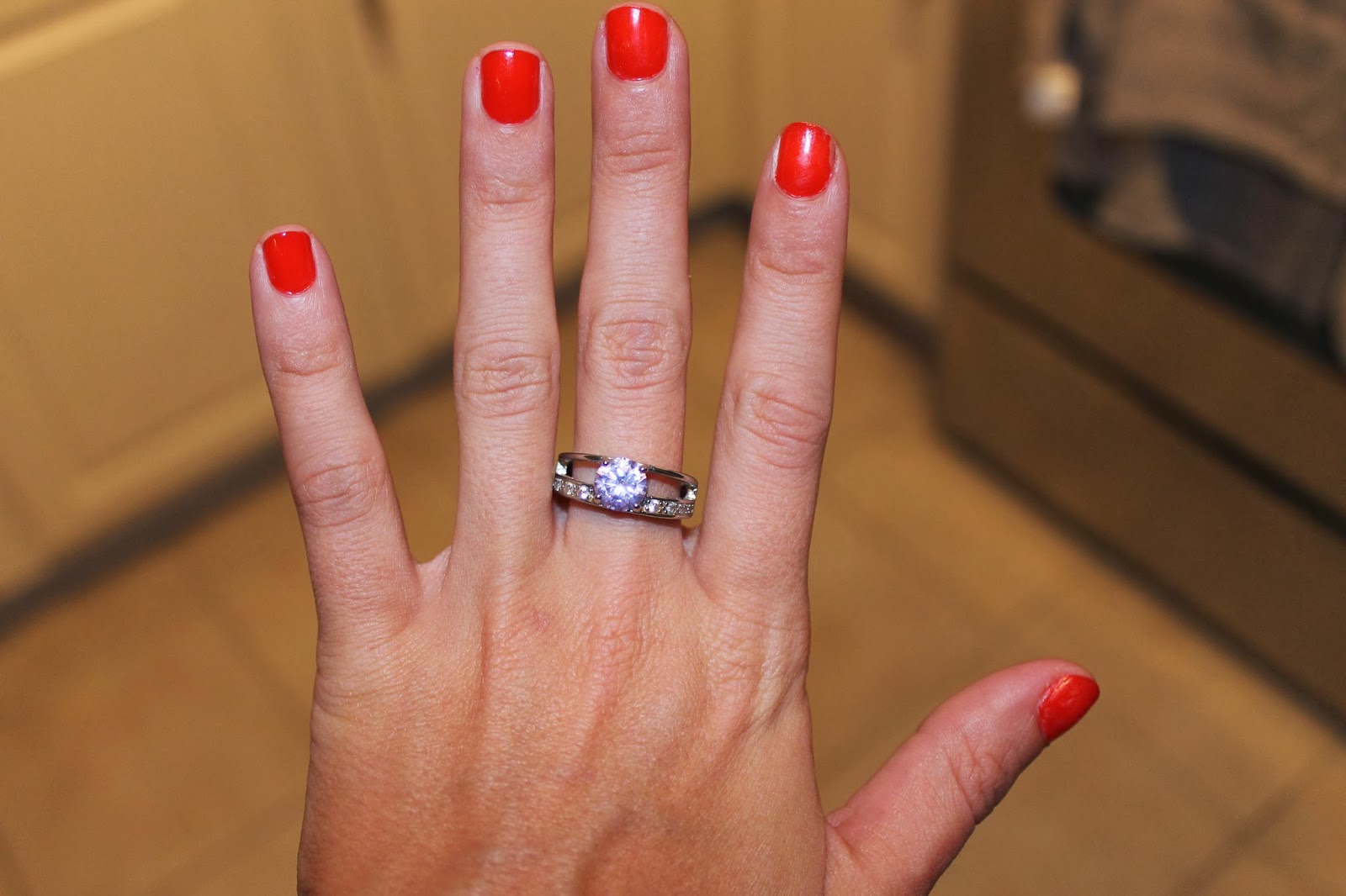 Bedazzles After Dark: Giveaway & Review [Diamond Candles Candle]