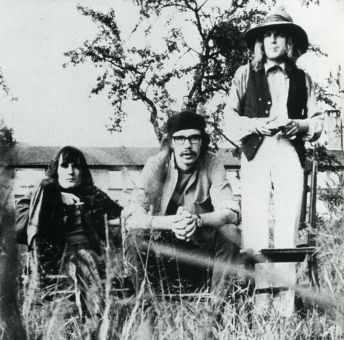 solitary dog sculptor: 05/25/11