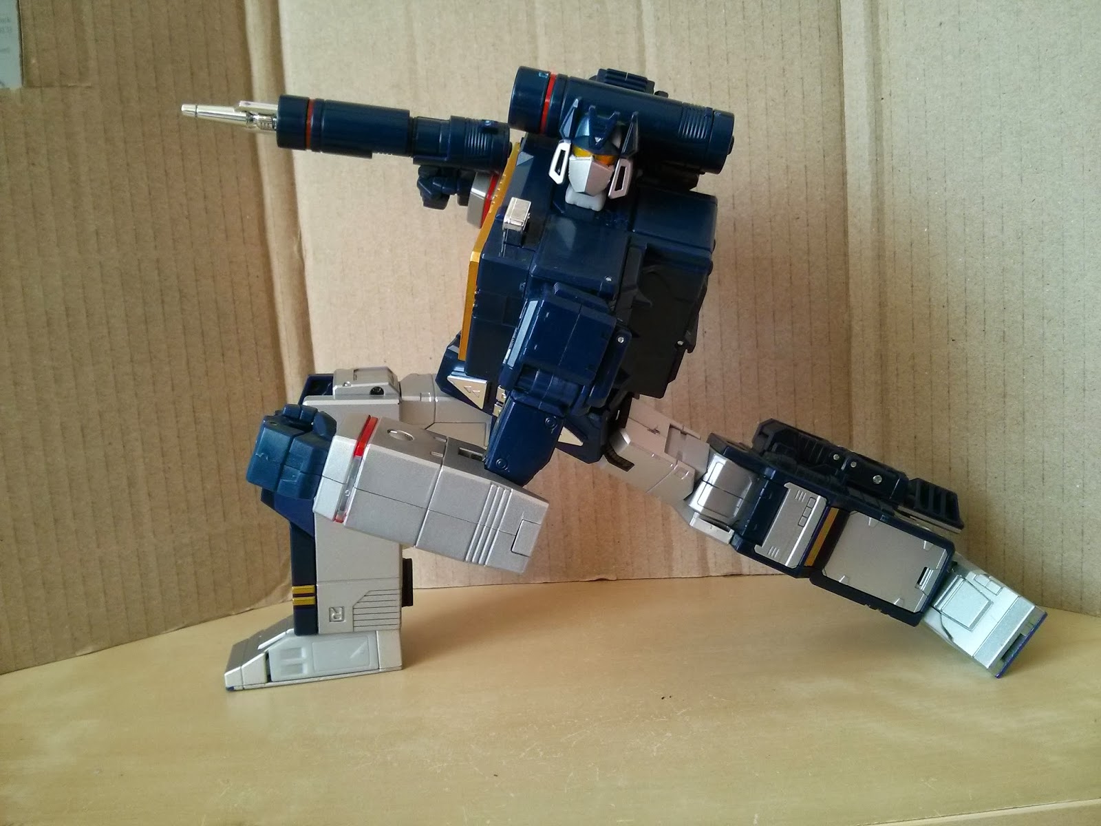 Toybox Soapbox: Transformers Masterpiece Soundwave Review