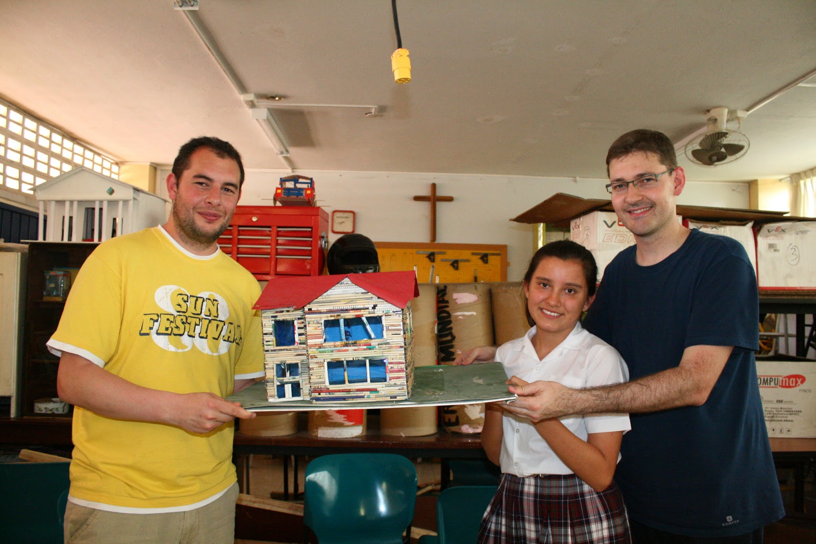 INSTITUTO GABRIELA MISTRAL: INSTITUTO GABRIELA MISTRAL 2013