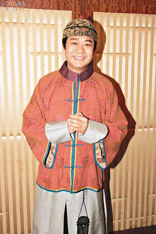 TVB Entertainment News: Bobby Au Yeung is blessed with many girls for ...