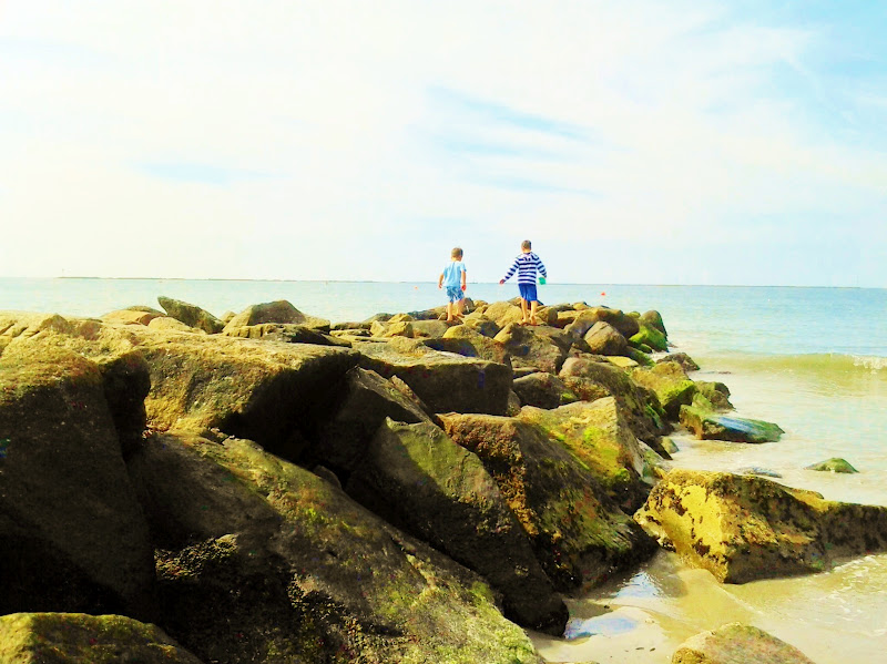 Boyett Bandwagon: Roger Wheeler State Beach