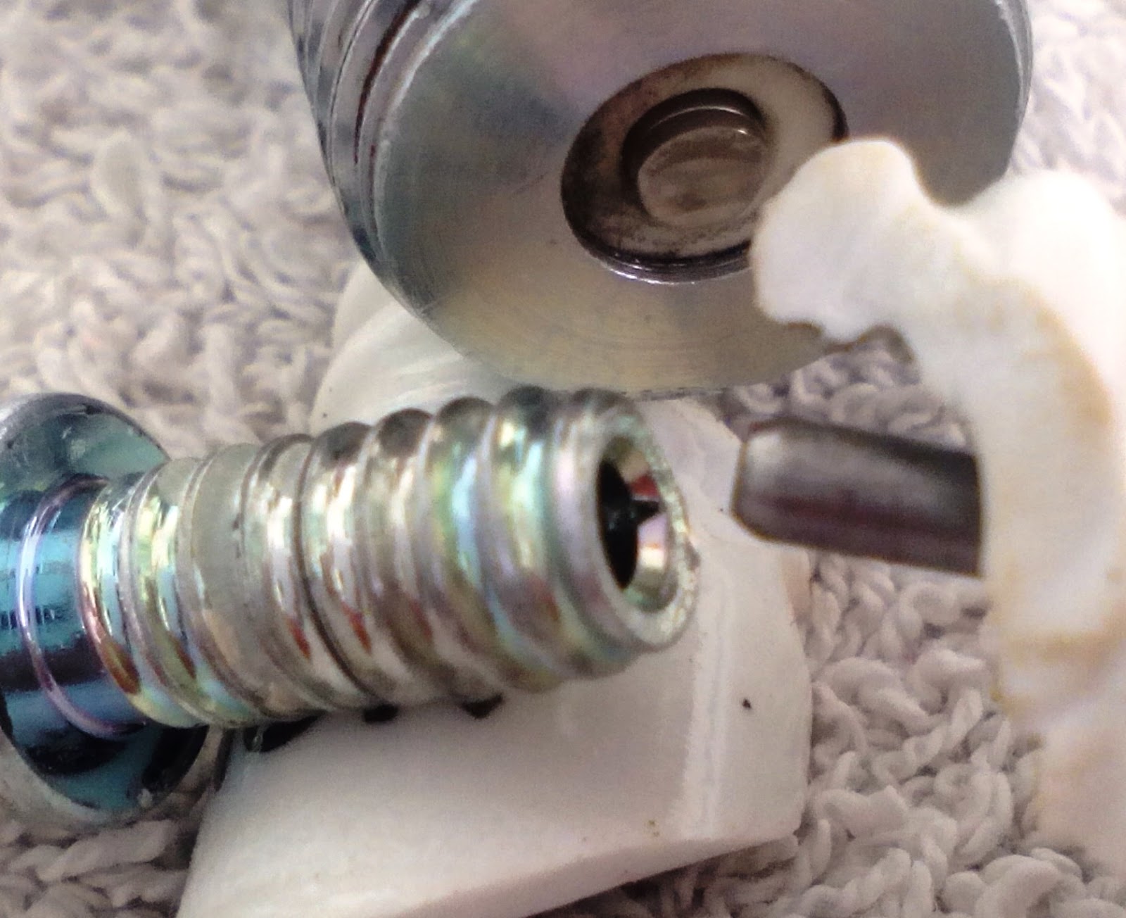 VW SYNCRO: The surface discharge spark plugs ignition.