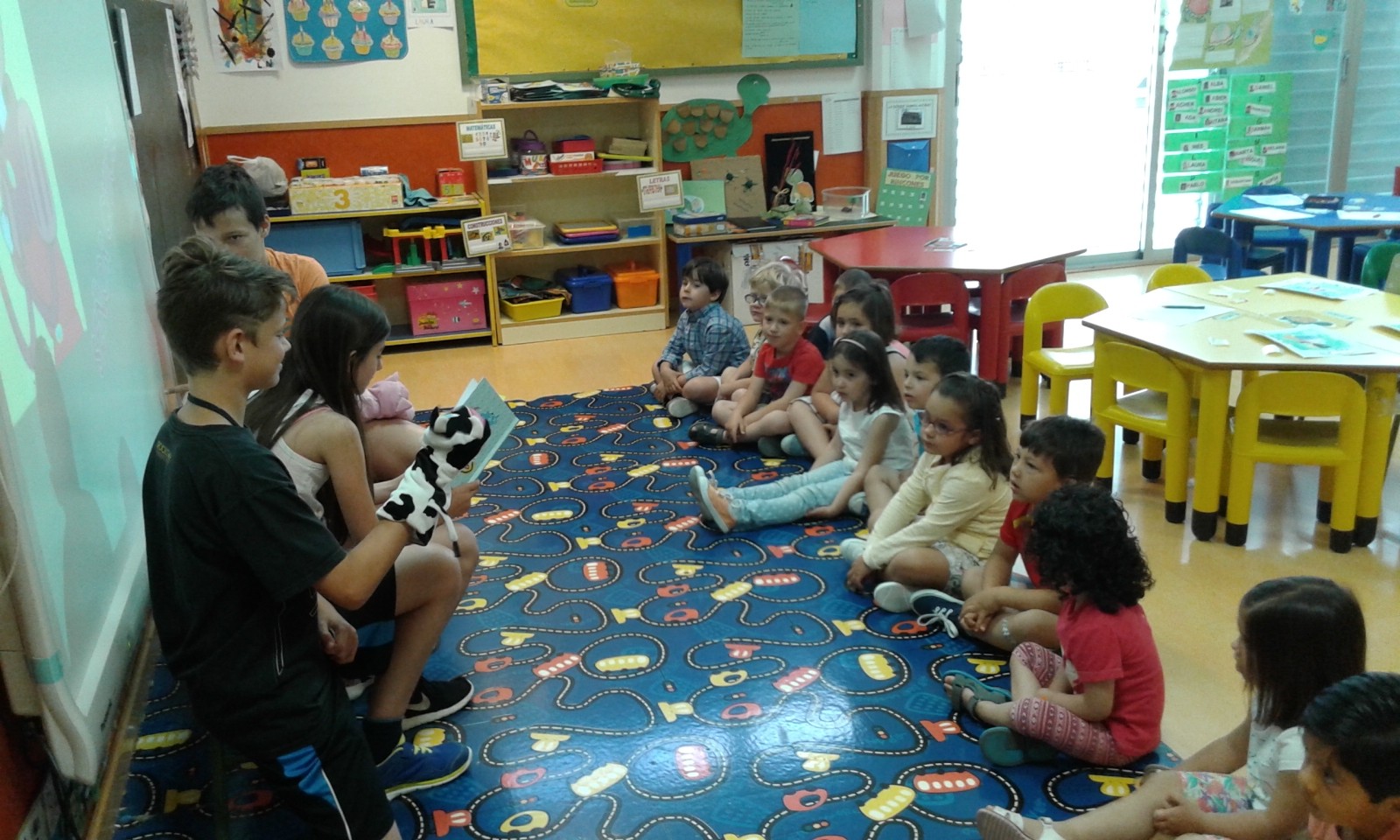 La clase de Laura: Un rincón de historias