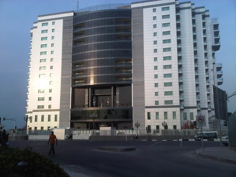happy lagosian: Black Diamond Building, Lekki