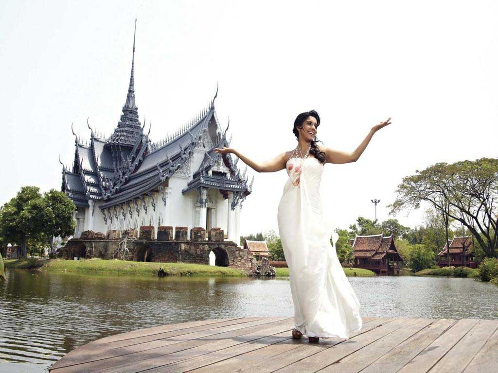 publicfigures: Ready Movie Wallpapers, Pics, Salman Asin Ready Movie ...