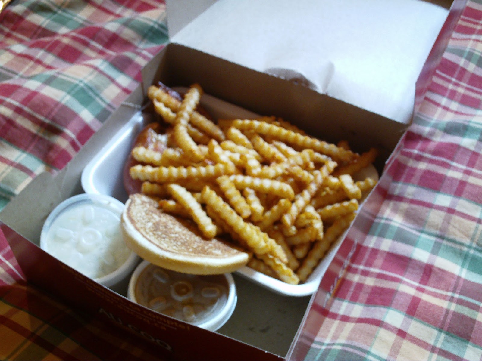 Une année au Québec: Le fast food du poulet, "Au Coq"