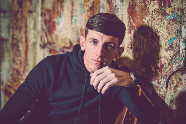 Louis Berry Announces New Single ’25 Reasons’