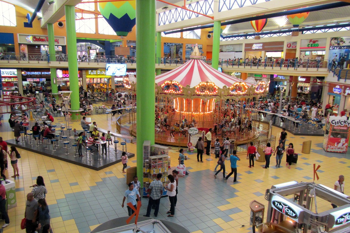 Albrook Mall Panama con mas 350 tiendas y 55 restaurantes ...
