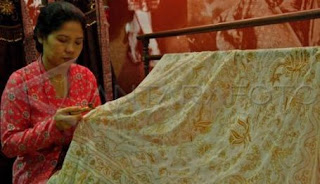 PROSES MEMBUAT BATIK DAN PERLENGKAPANNYA - Media Belajarku