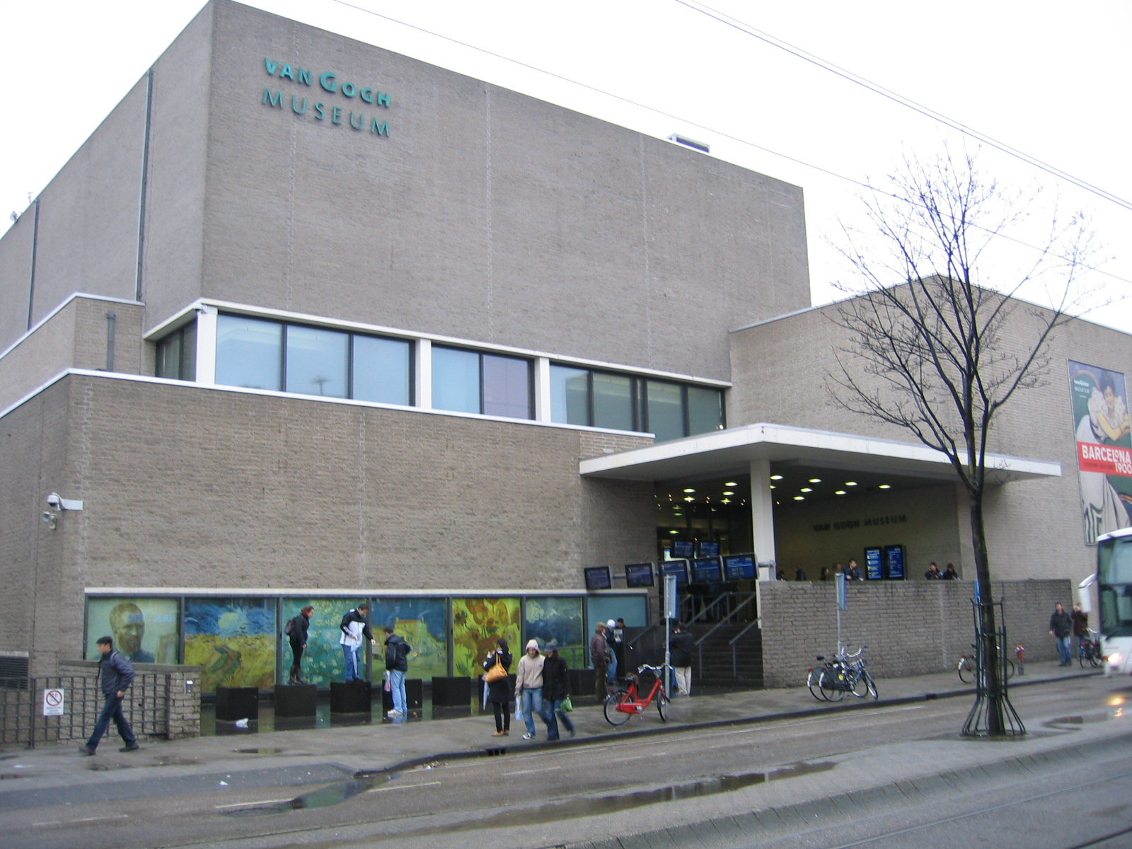 Escritoire: Van Gogh - The Master and His Museum