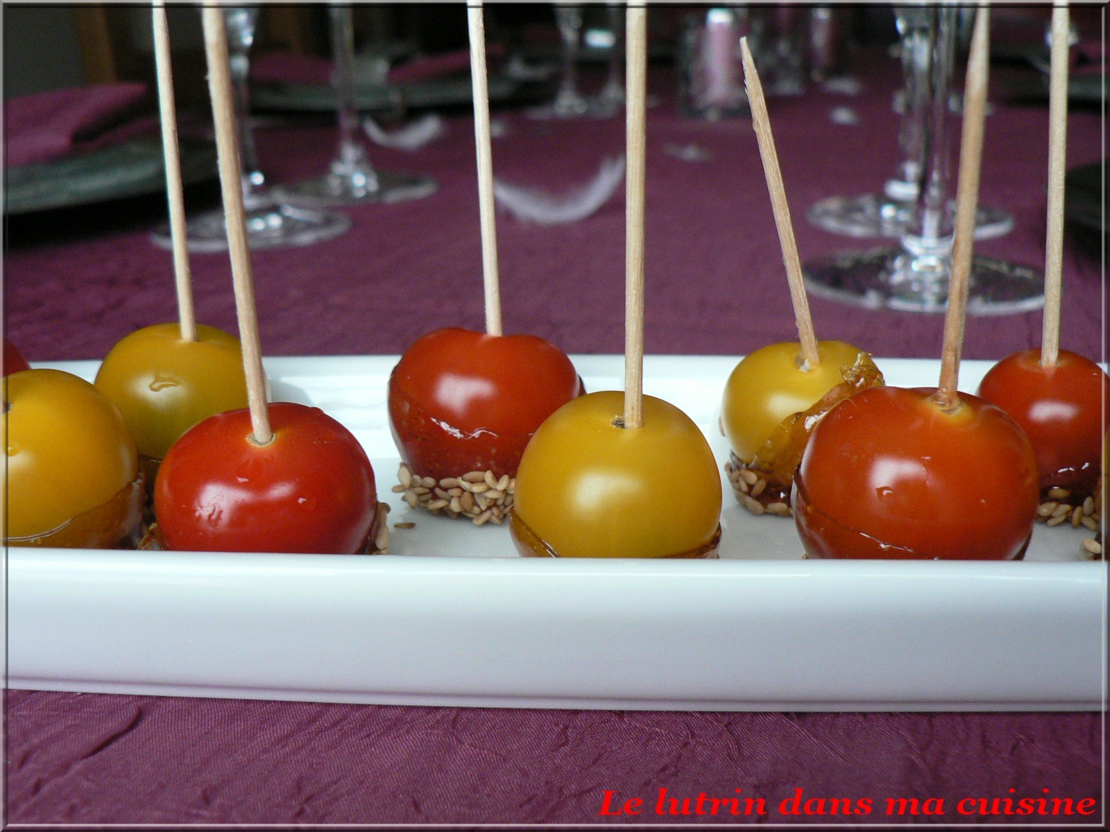 Le lutrin dans ma cuisine: TOMATES D'AMOUR