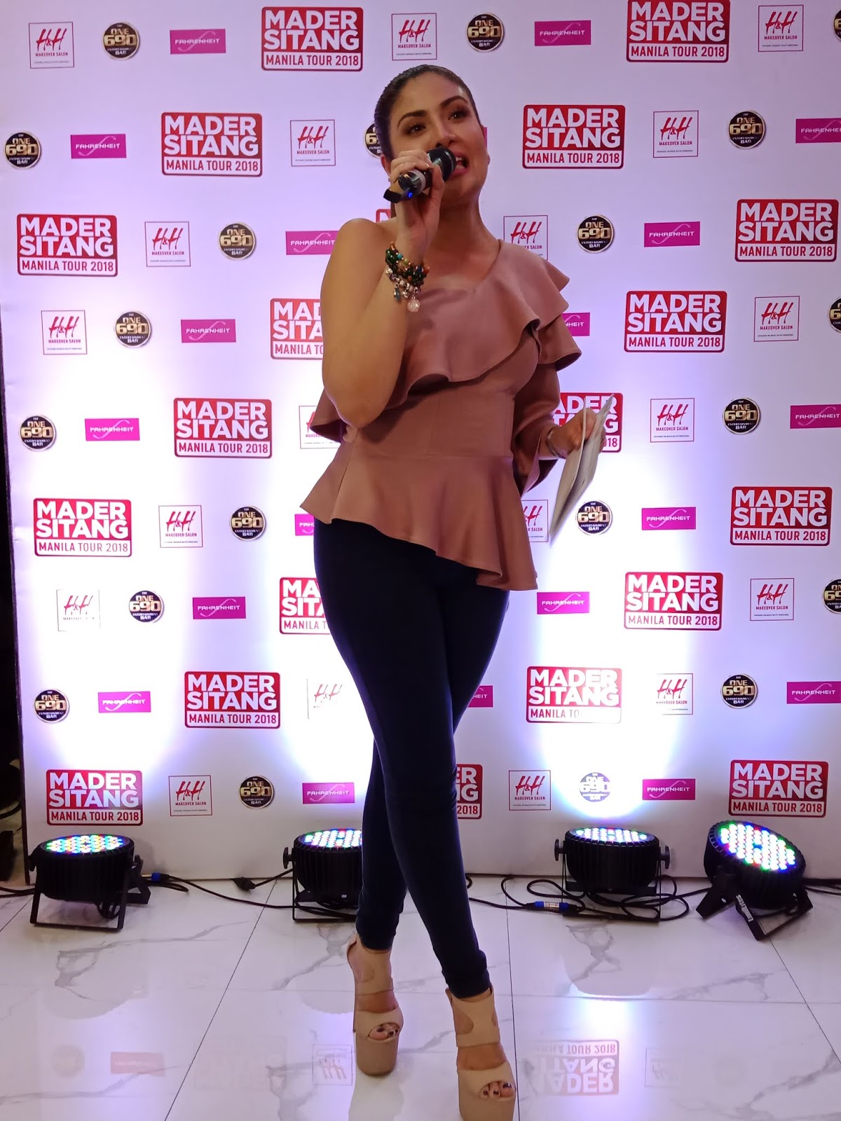 Mader Sitang in Manila: How Filipino fans love her