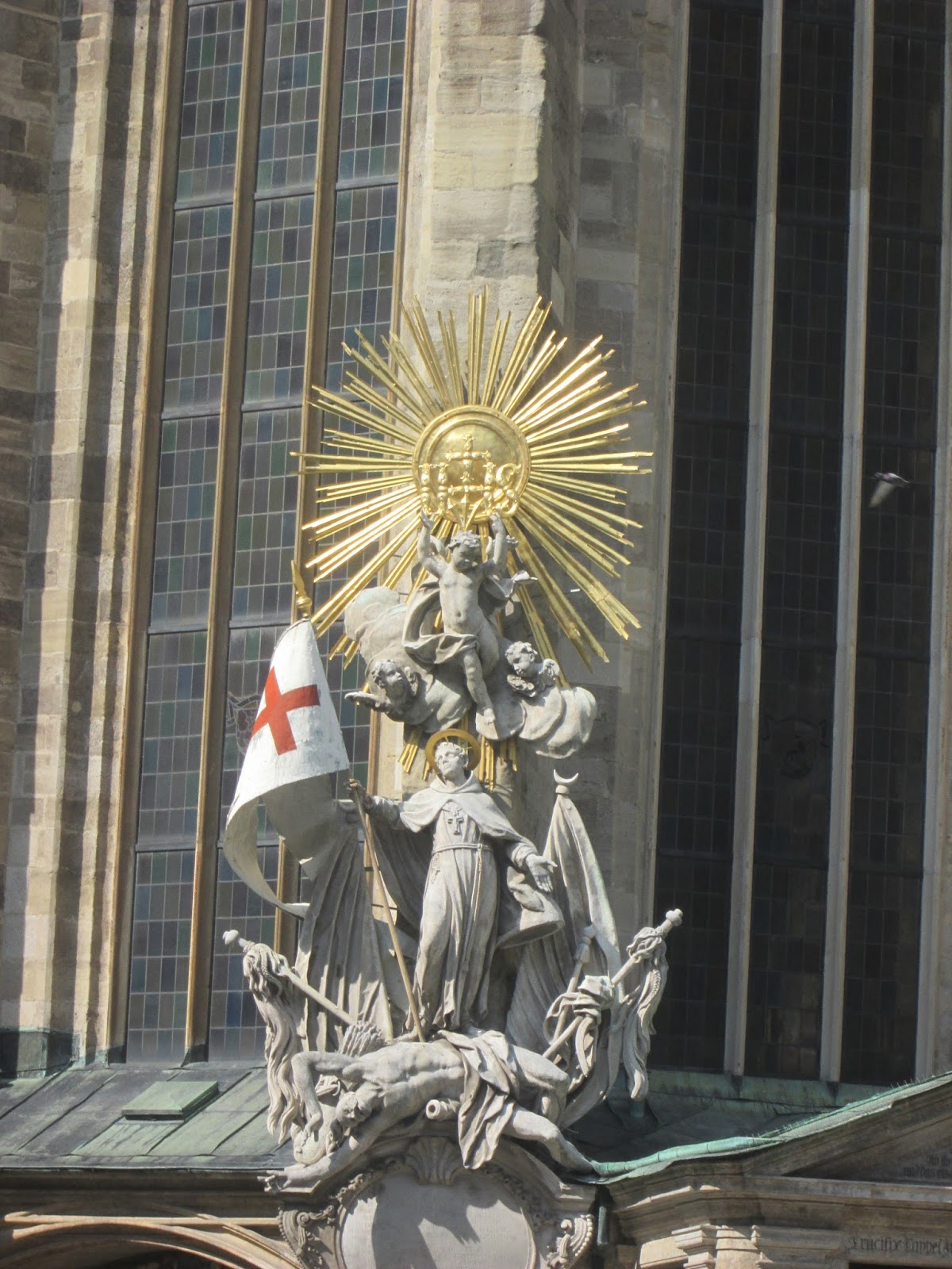 TRAS LAS HUELLAS DE HERÓDOTO. . . : JUAN CAPISTRANO, CONDOTIERO DE LA CRUZ.