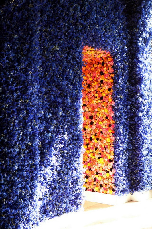 LET'S STAY: Flower Wall Ideas Floral wall Inspirations