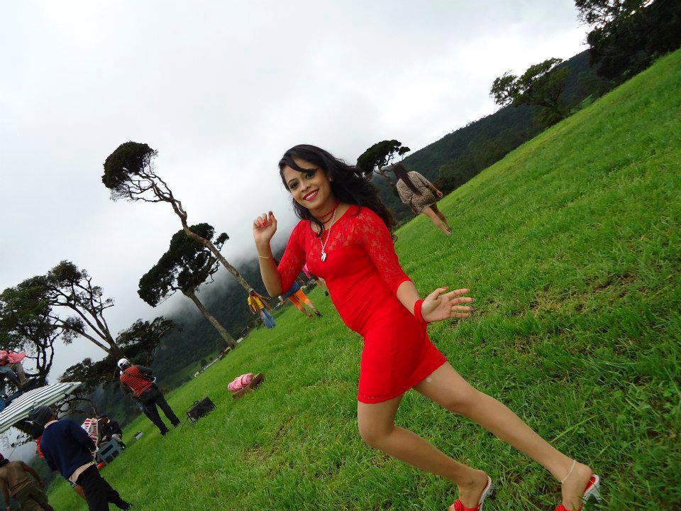 Lank Hot Photos: Jeewithe Lassanai Film Shooting