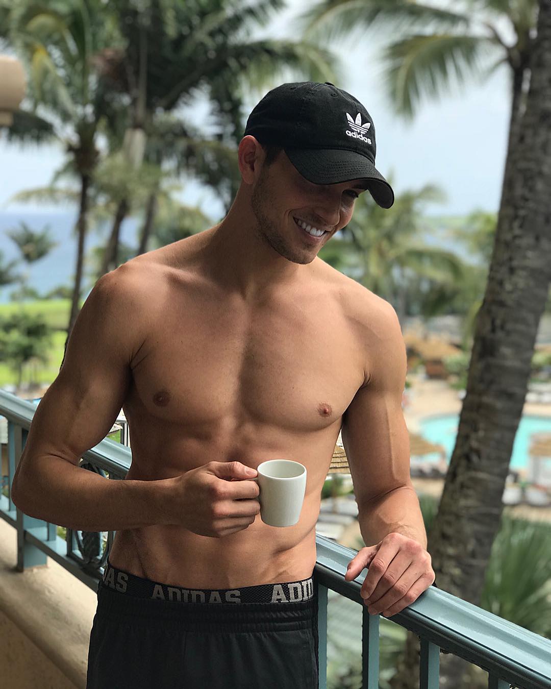 Alexis_Superfan's Shirtless Male Celebs: Robert Scott Wilson shirtless ...