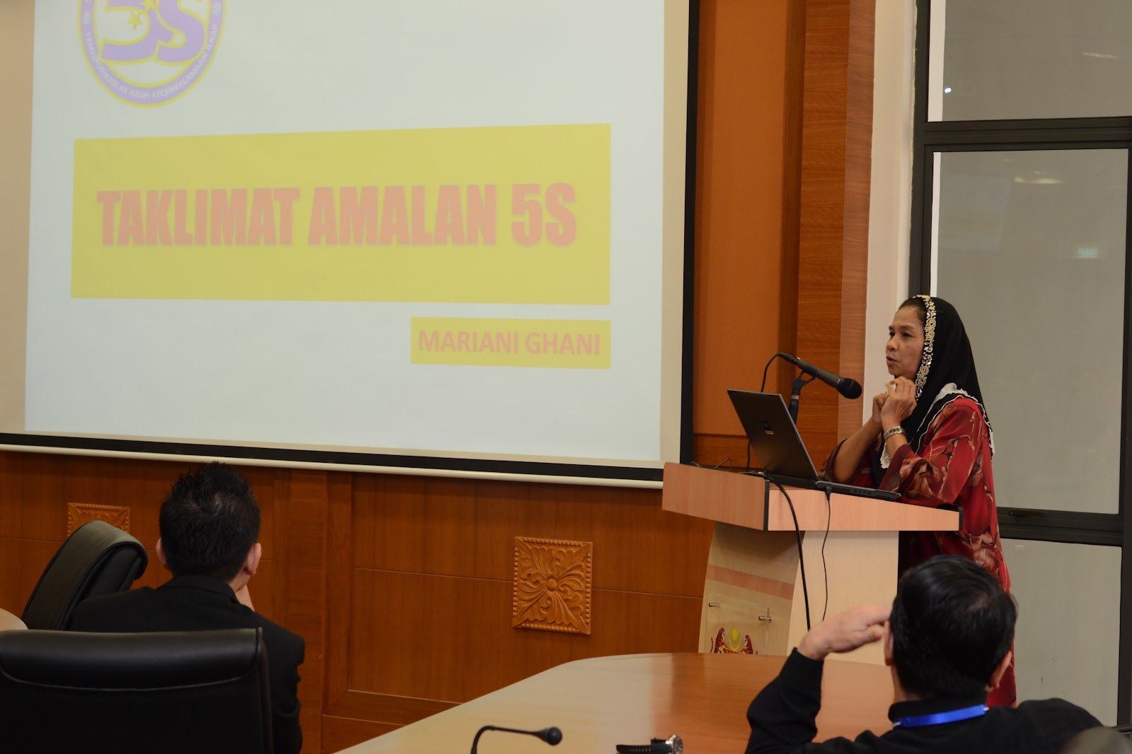 * Sisih, Susun, Sapu, Seragam dan Sentiasa Amal *: Bengkel 'Hands On' 5S