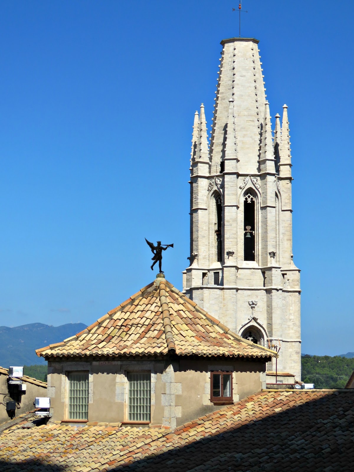 just saying ...: The Basilica of Sant Feliu, Girona and a case of ...