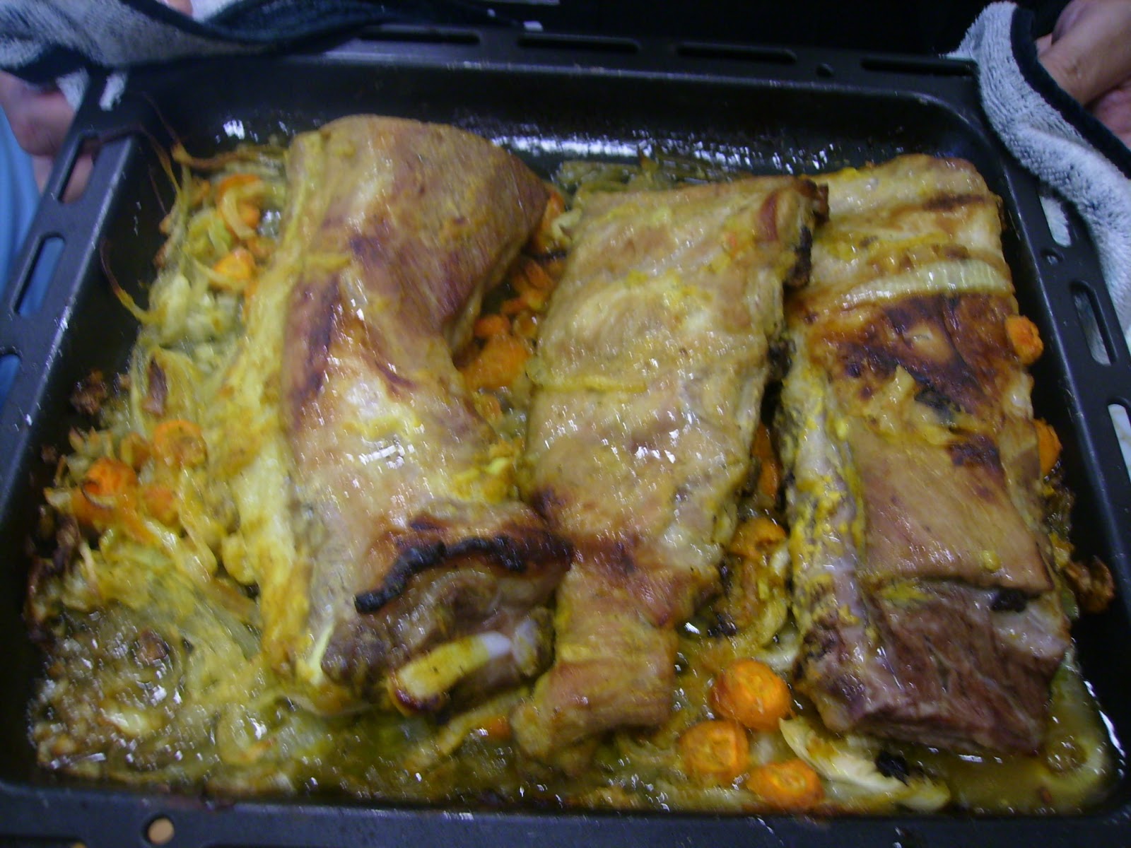 COCINA EN TU HABITACIÓN: Costillas de cerdo asadas con puré de patatas