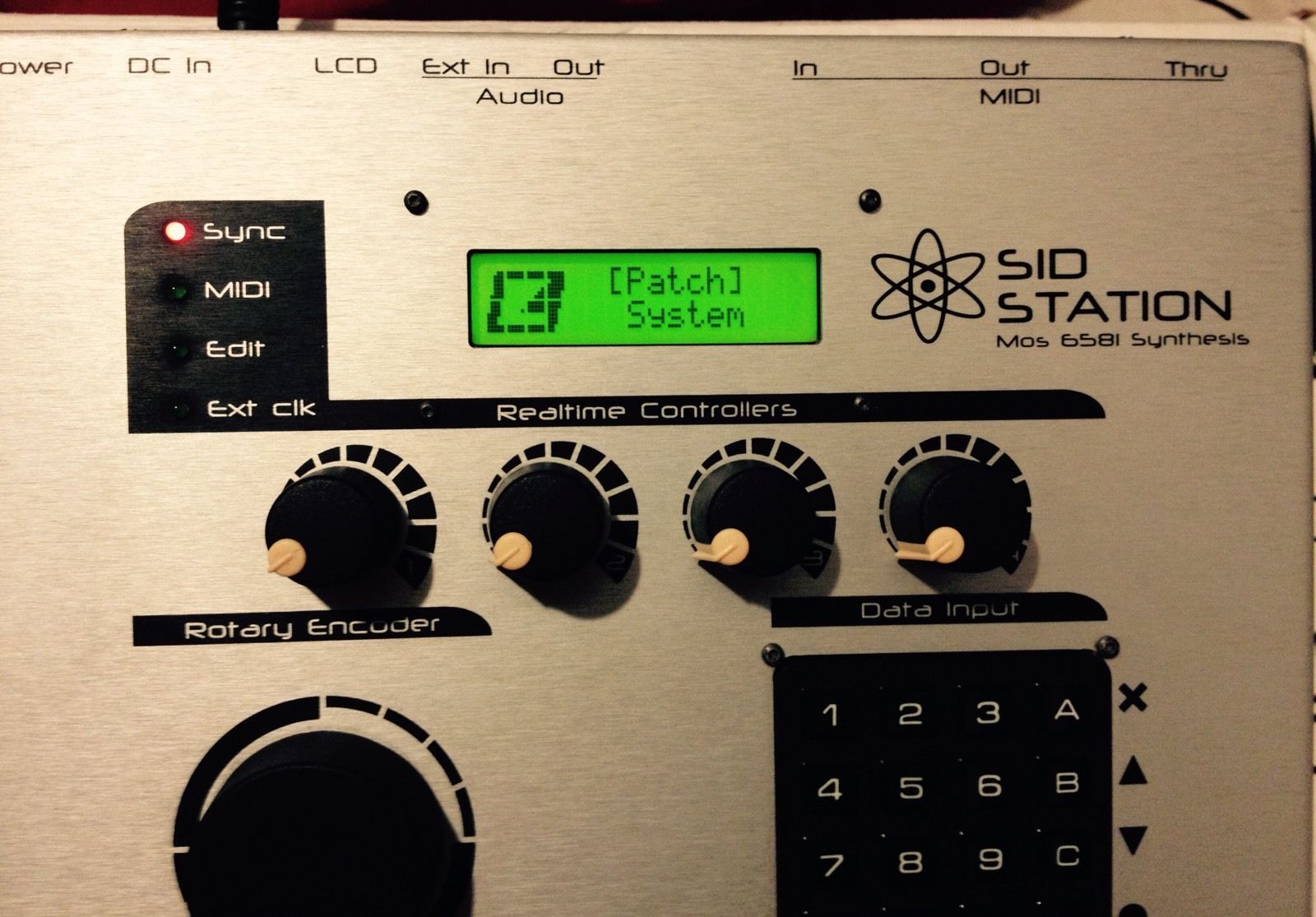 MATRIXSYNTH: Elektron Sid Station Mos 6581 with Original Box