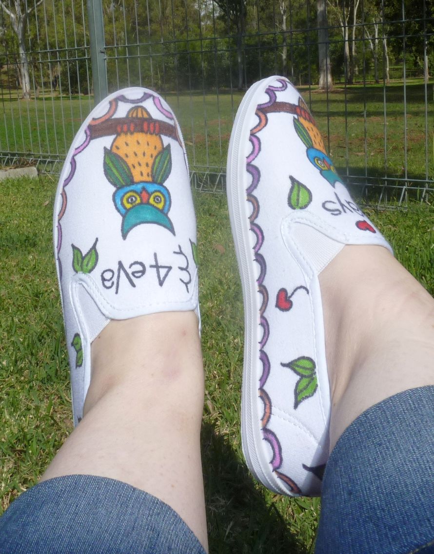 krafty panda: Canvas Shoes