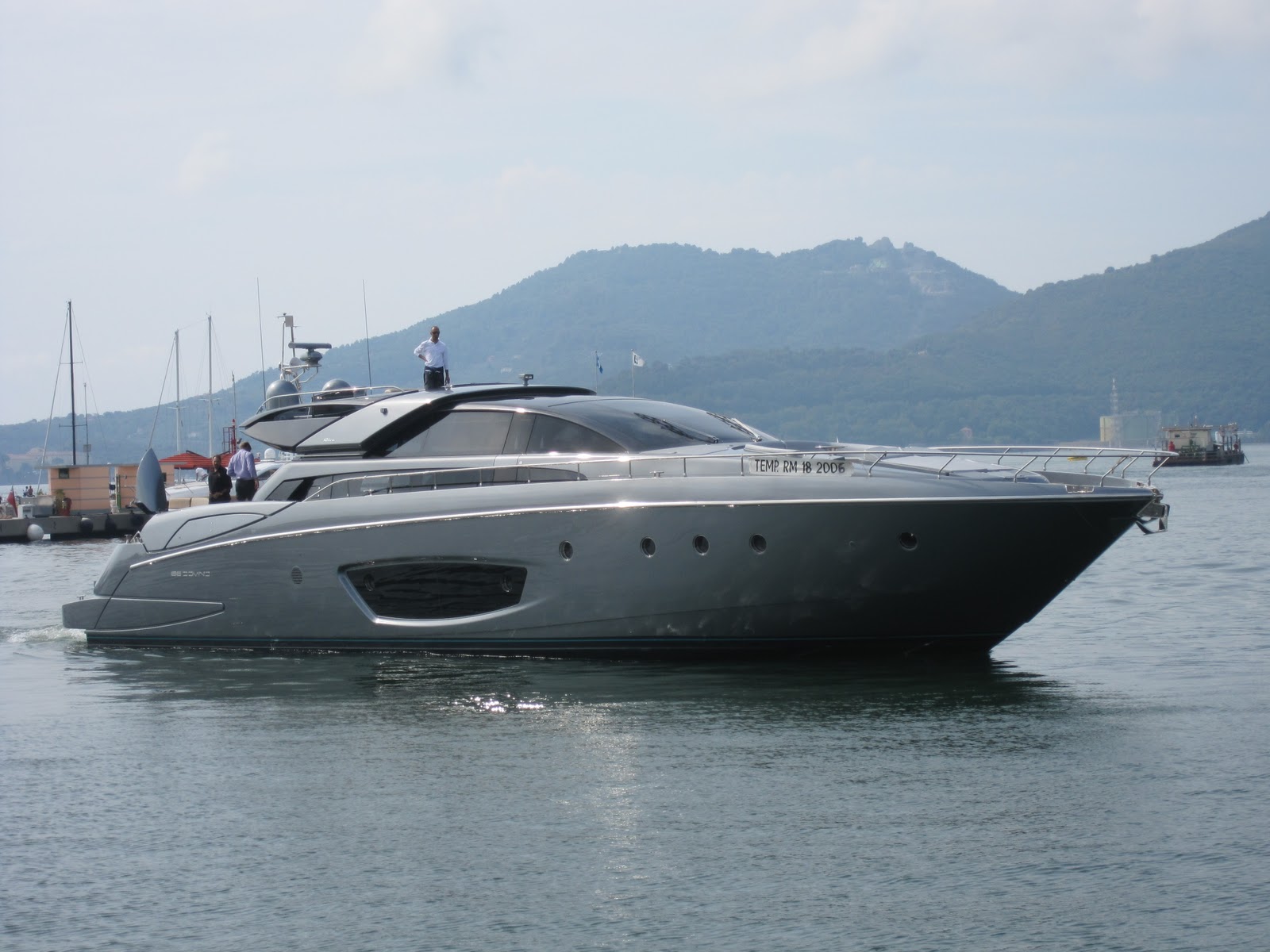 Riva Yacht: Riva Yachts Domino 86'