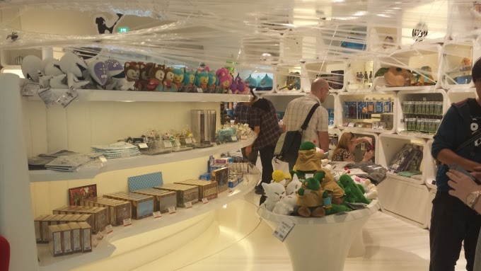 Conheça Artnia, a loja da Square Enix em Shibuya, Tóquio - GameBlast