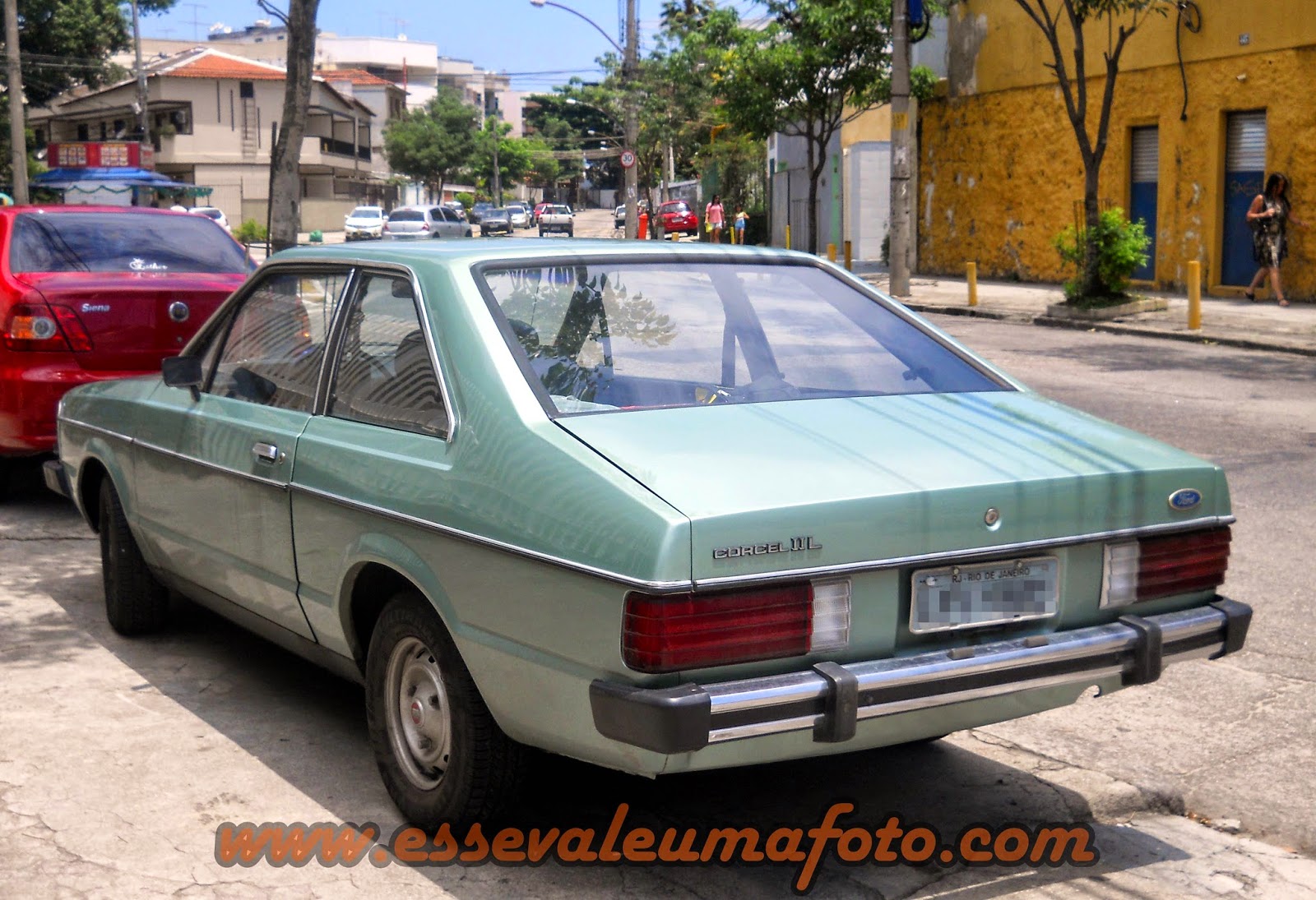 Registros Automotivos do Cotidiano: Ford Corcel II L 1980