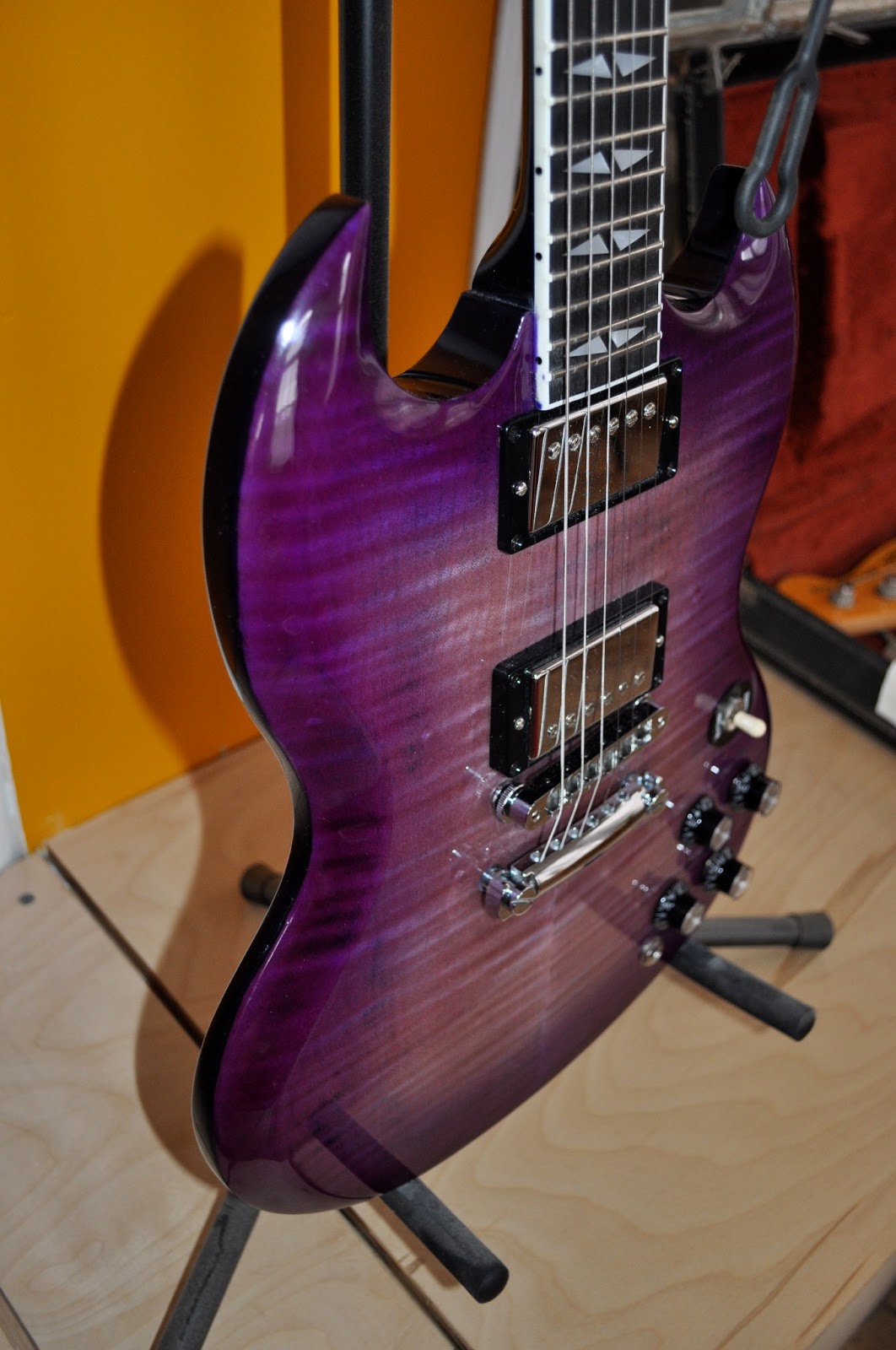 The Guitar Garage: Gibson SG Supreme Amethyst Burst Refinish