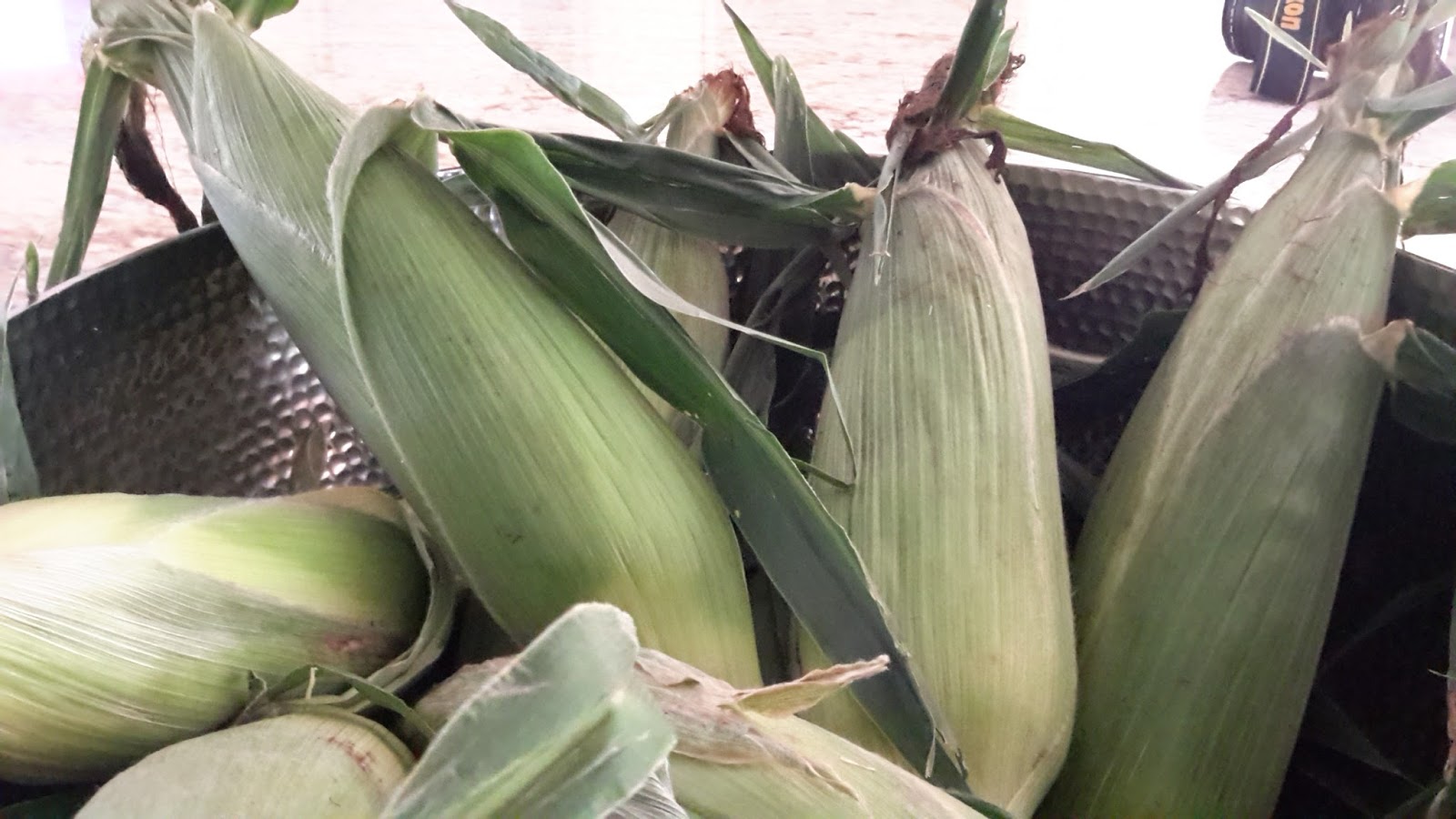 Mystery Lovers' Kitchen: The Lazy Lady’s Guide to Super-easy Corn Toppings
