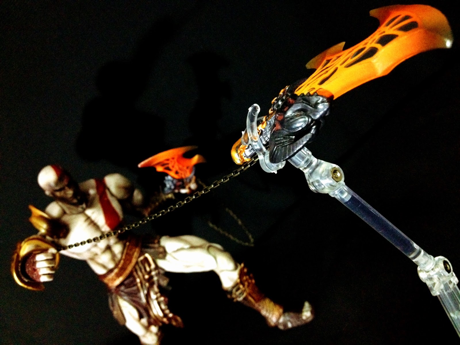 Combo's Action Figure Review: Kratos: God of War (Play Arts Kai)