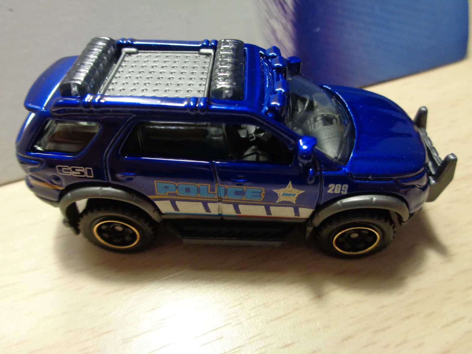 J And J Toys: Matchbox Ford Explorer