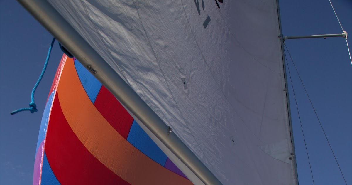 The Catalina 22 Yacht's Log: Flying the Gennaker (Asymmetric Spinnaker ...