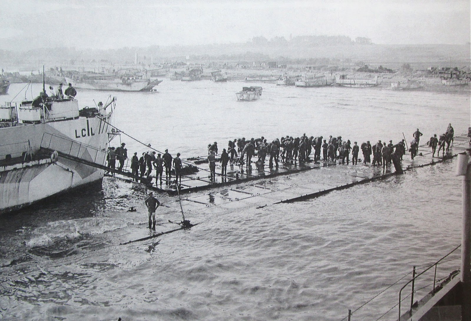 1000 Men, 1000 Stories : Video: Operation Overlord and Neptune (D-Day)