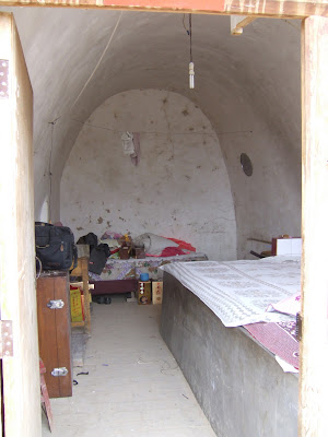 Clare's Research Trip 2010-2011: Chairman Mao and Yaodong Cave Dwellings